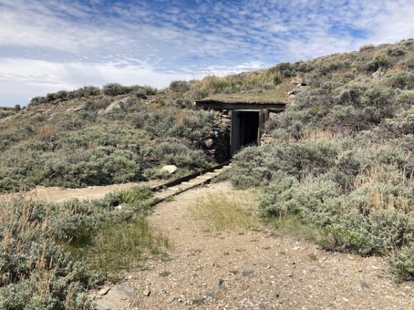 A Walking Tour of South Pass City – a Wyoming Ghost Town – Jamie Davis ...